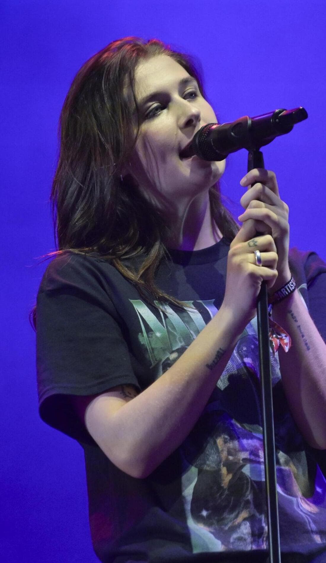 Baby Queen Tickets & Concert Tour Dates 2024 | SeatGeek