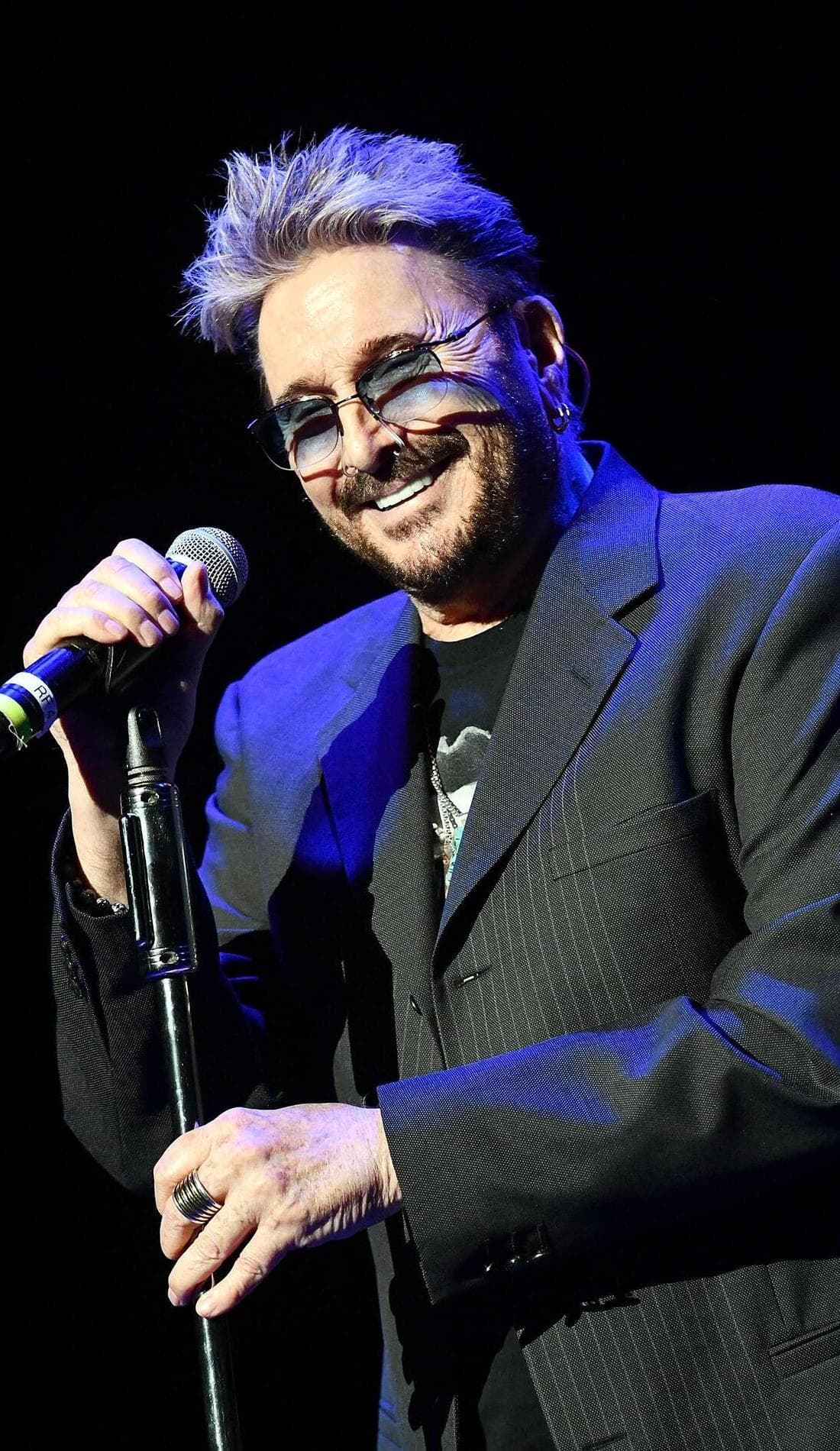 Chuck Negron Tickets & Concert Tour Dates 2024 | SeatGeek.ca