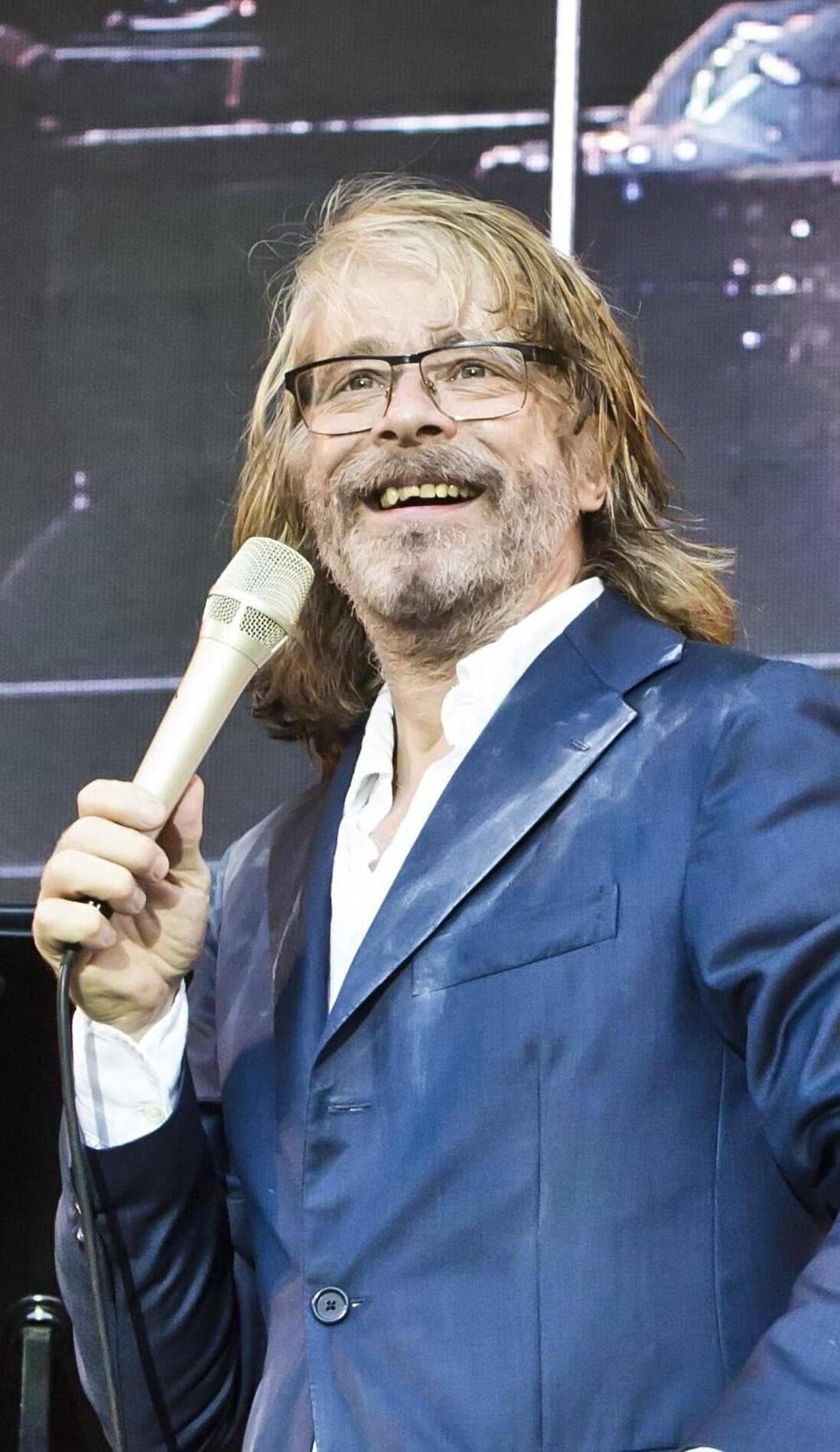 Helge Schneider Tickets, 2024-2025 Showtimes & Locations | SeatGeek