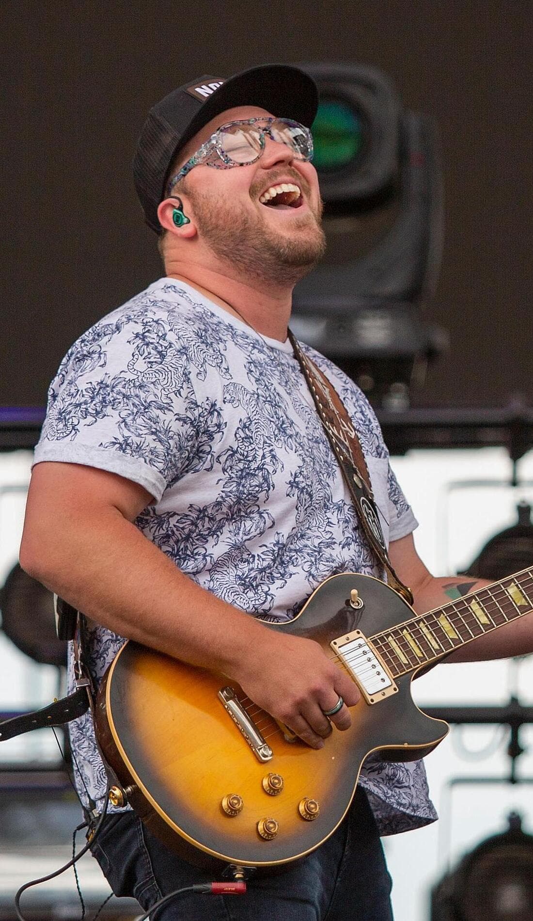 Mitchell Tenpenny Tickets & Concert Tour Dates 2024 | SeatGeek.ca